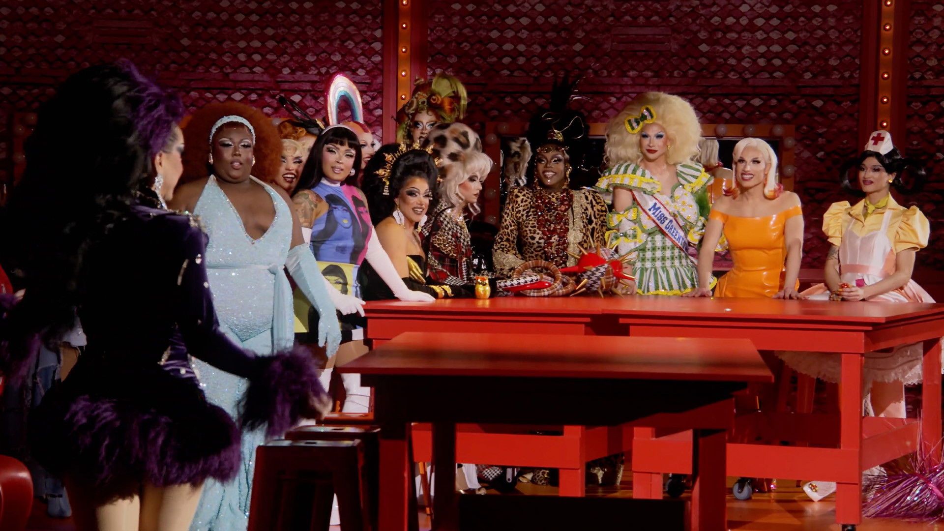RuPaul's Drag Race: S18 E1 | StreamFind