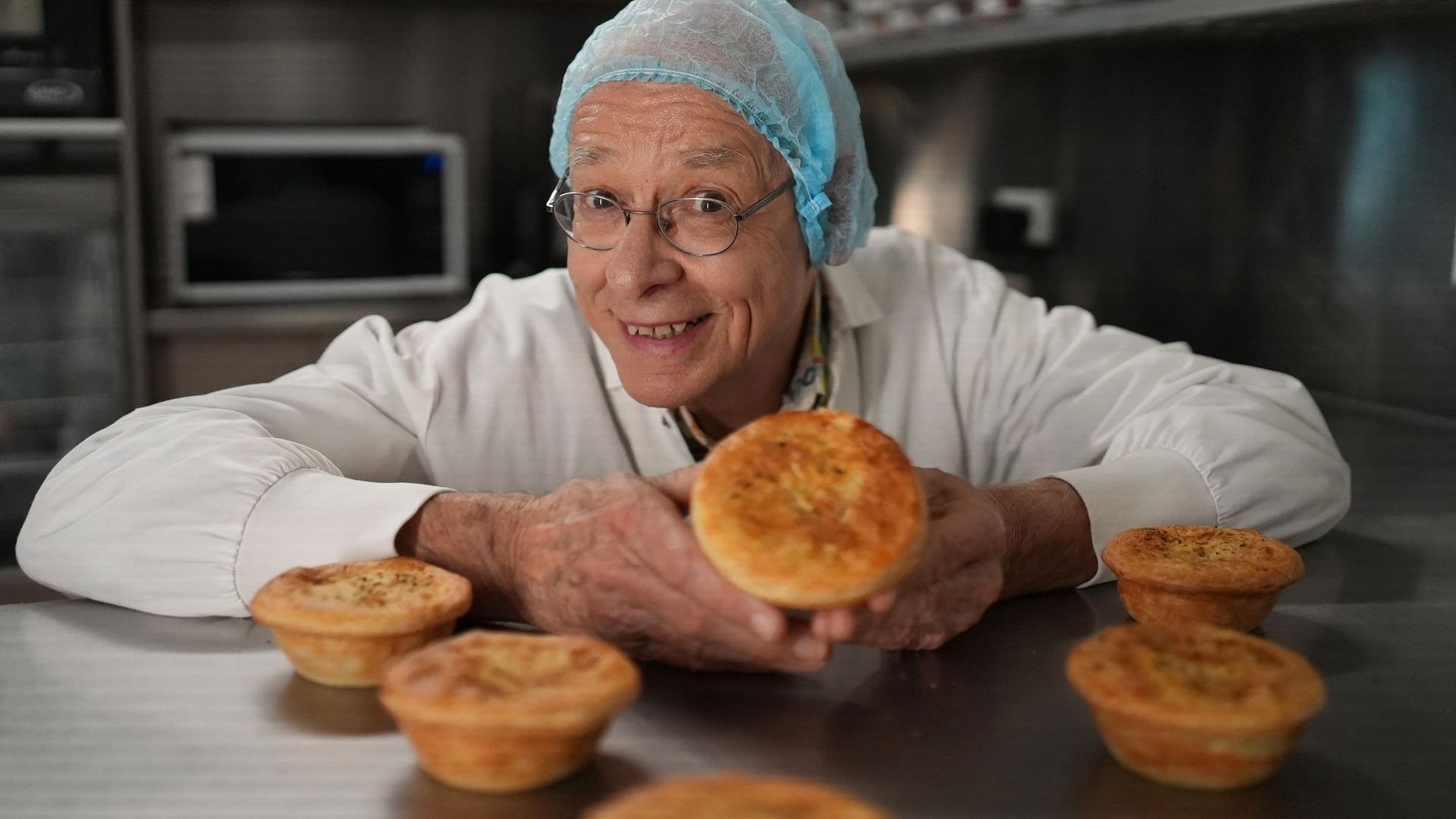Dr Karl's How Things Work - Season 2 Episode 3: Pies