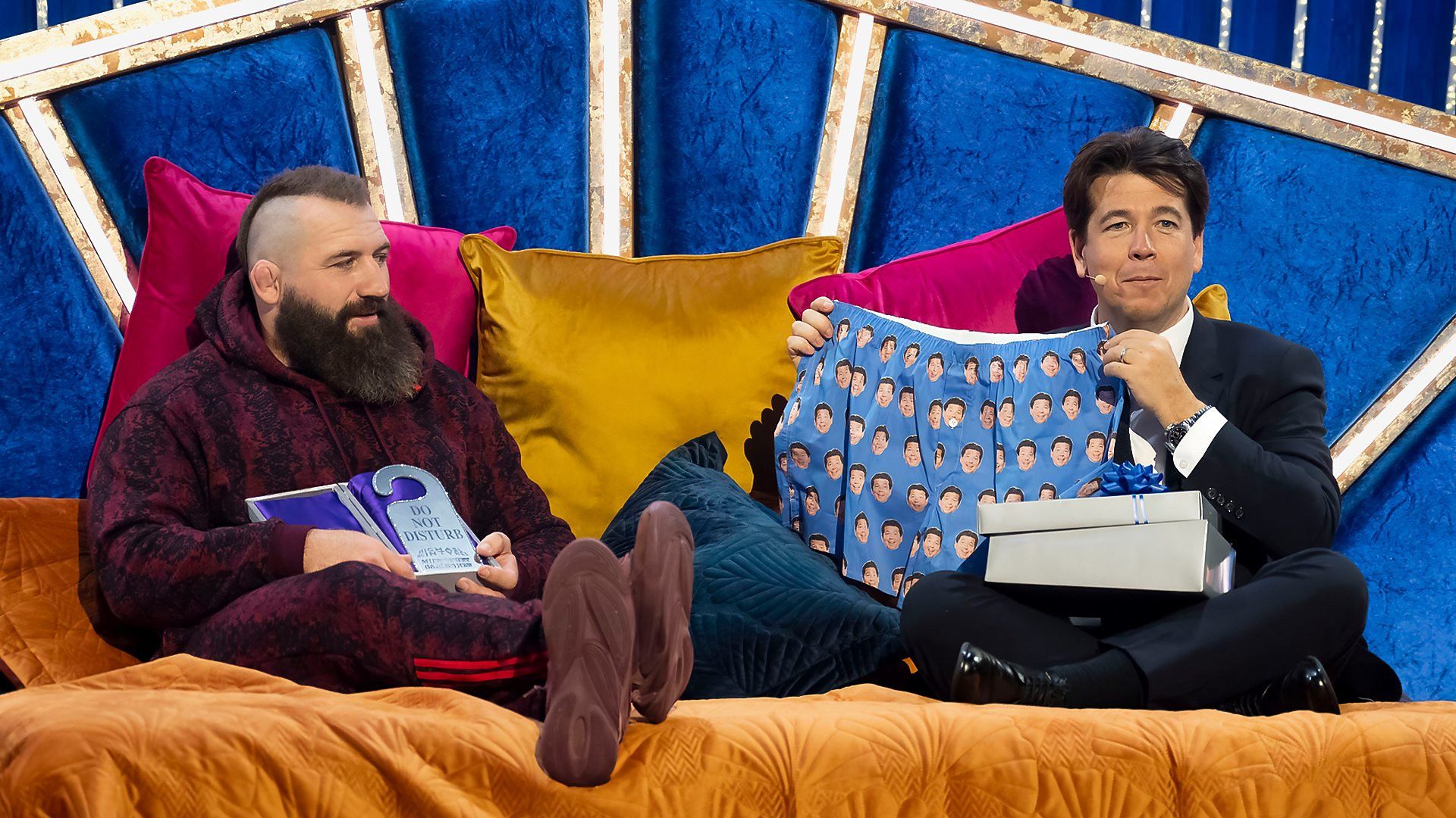 Michael McIntyre's Big Show - Season 9 Episode 1: Episode 1